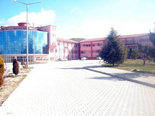 Dumlupınar Üniversitesi Simav Meslek Yüksekokulu - Ne Nerede
