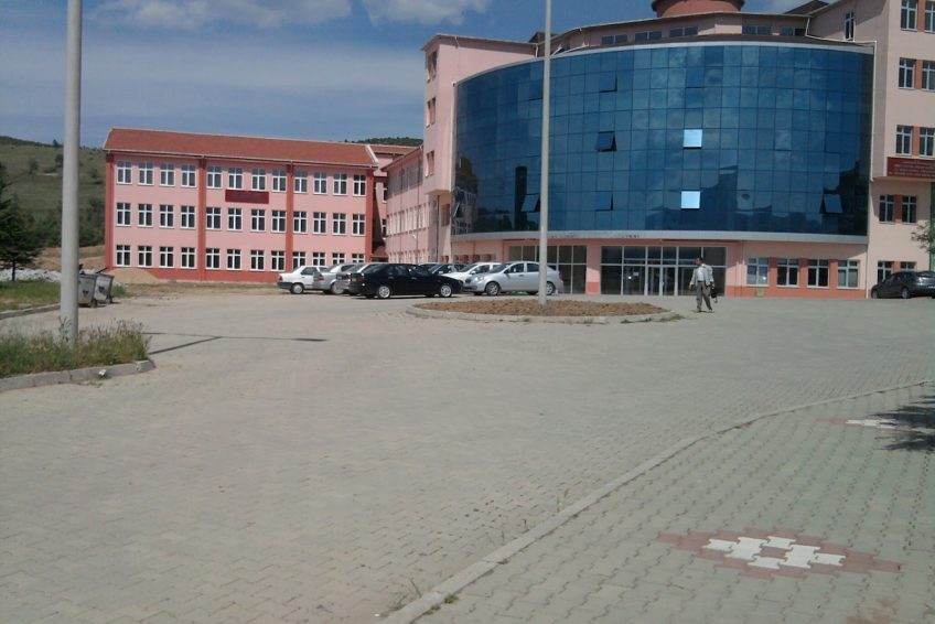Dumlupınar Üniversitesi Simav Meslek Yüksekokulu - Ne Nerede