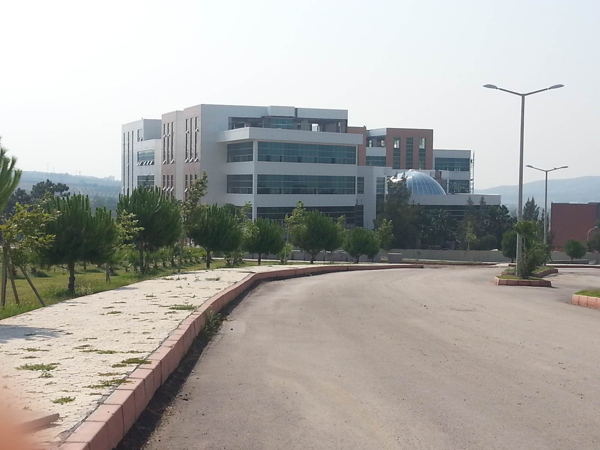 Osmaniye Korkut Ata Üniversitesi Kütüphanesi - Ne Nerede