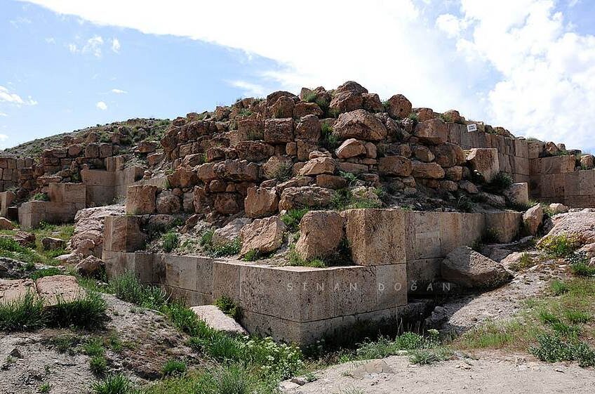 Çavuştepe Kalesi - Ne Nerede