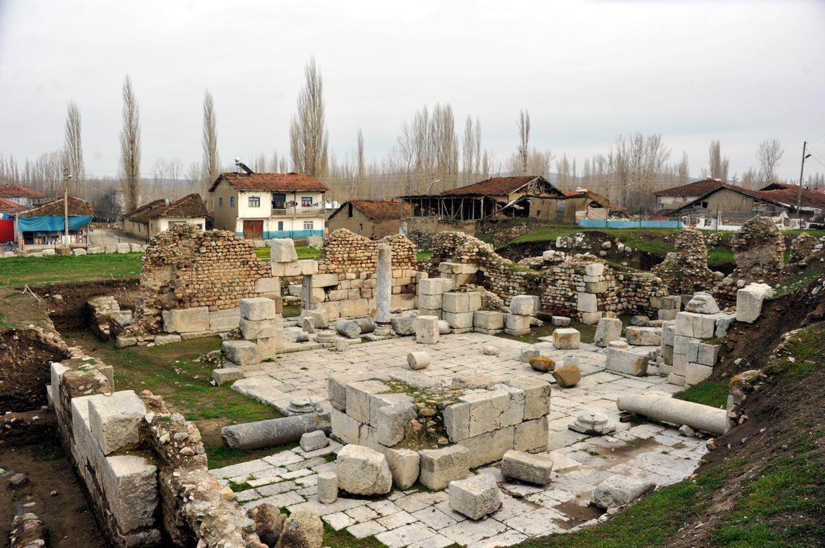 Sebastopolis Antik Kenti - Ne Nerede